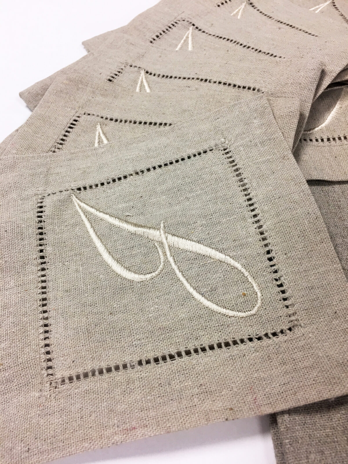 Shortcut for Machine Embroidery on Linen - Sulky