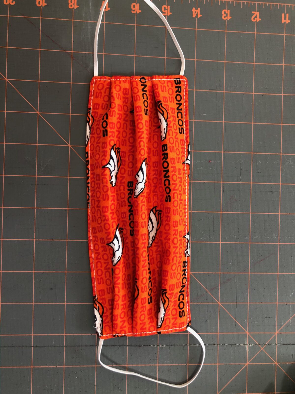 Free Face Mask Patterns to Make, Wear & Donate - Sulky