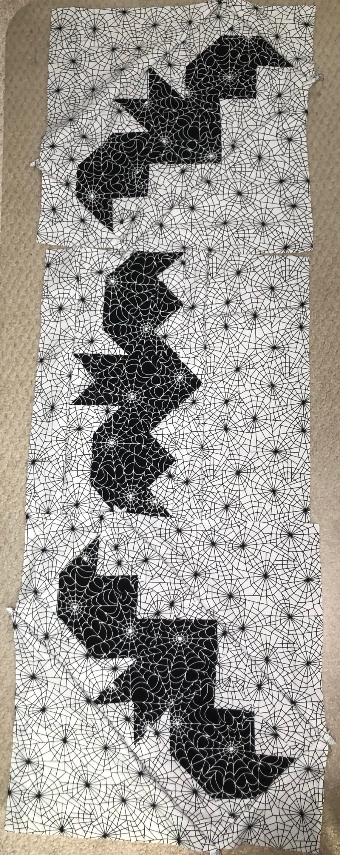Quilted Bat Table Runner that Glows - Sulky