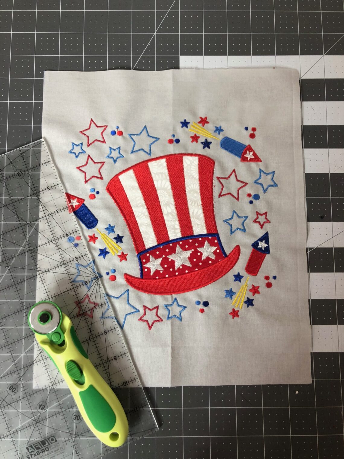 Uncle Sam Table Runner for the Fourth - Sulky