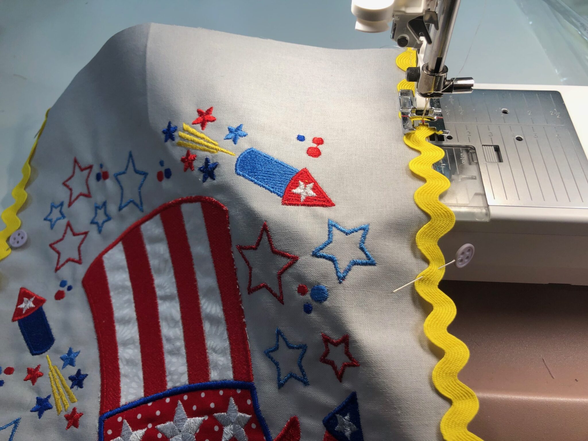 Uncle Sam Table Runner for the Fourth - Sulky