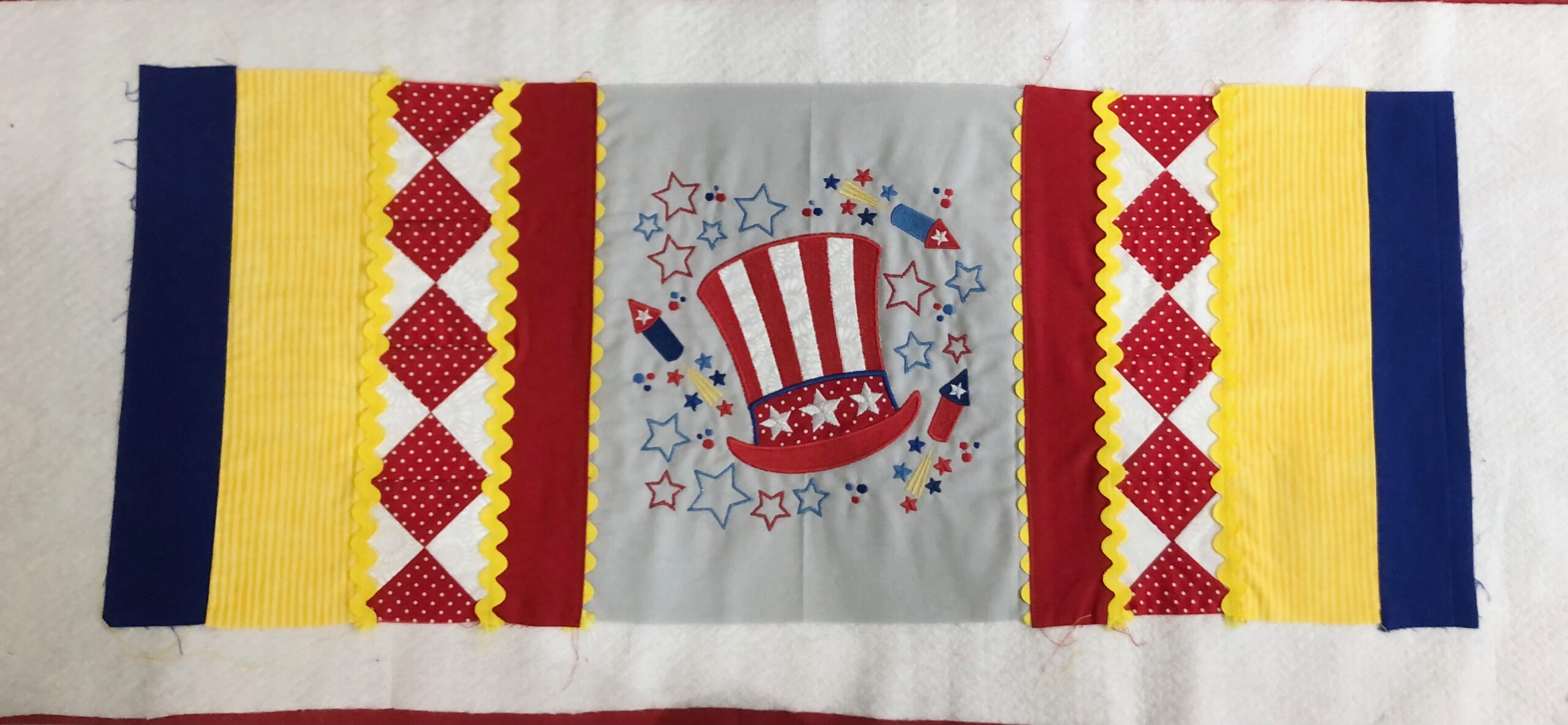 Uncle Sam Table Runner for the Fourth - Sulky