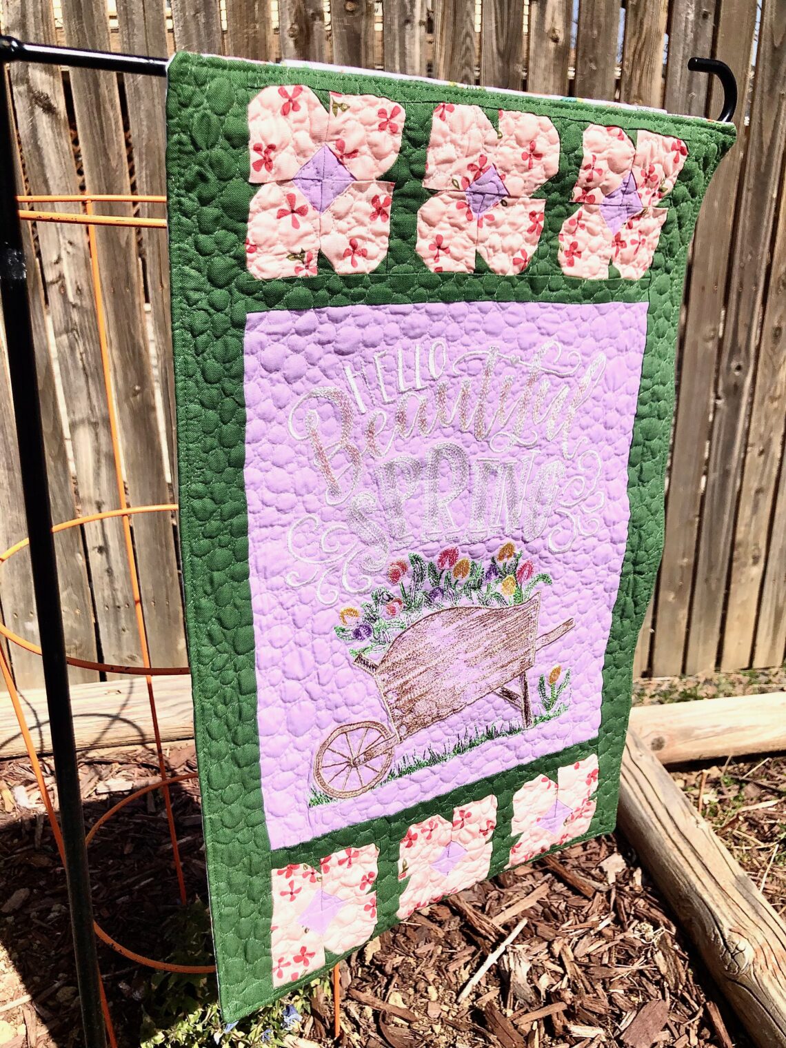 Quilted Garden Flag with Machine Embroidery - Sulky