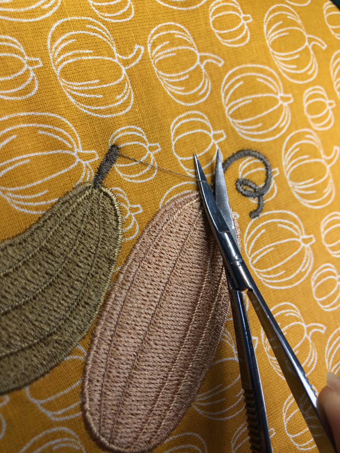 Sew Your Own Napkins With Machine Embroidery Sulky sew-your-own-napkins-with-machine-embroidery-sulky