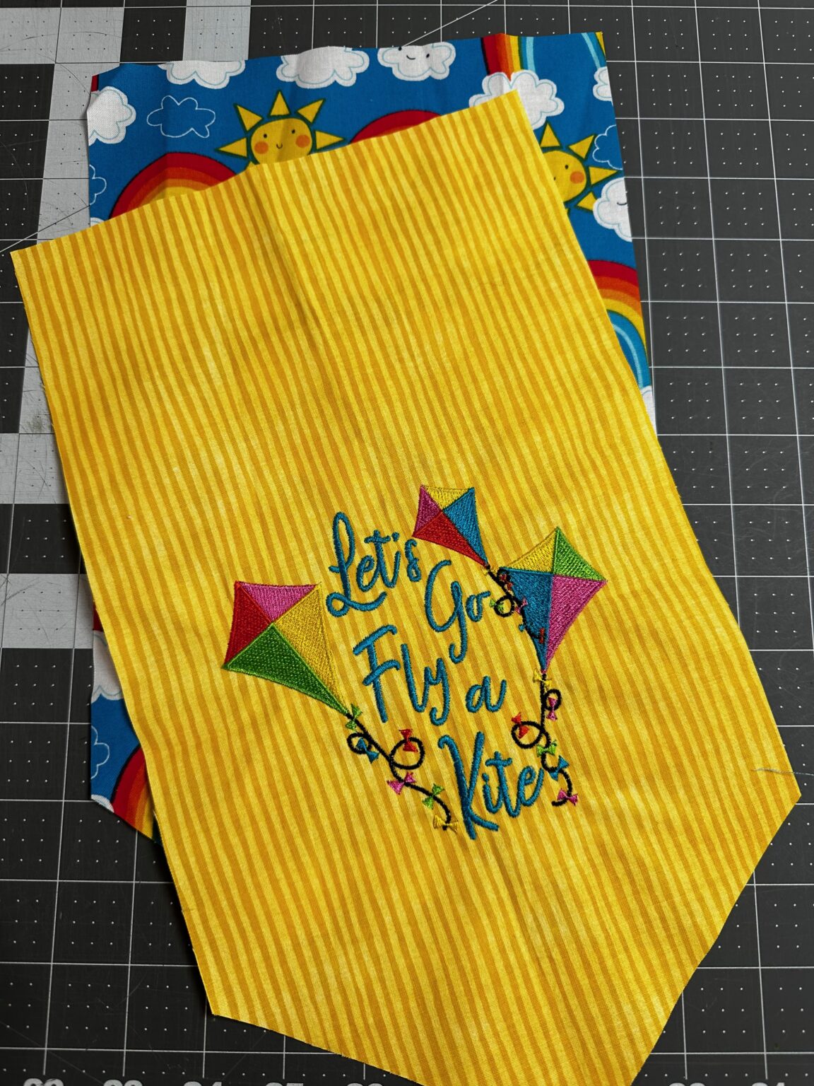 Fly a Kite Banner to Embroider & Sew - Sulky
