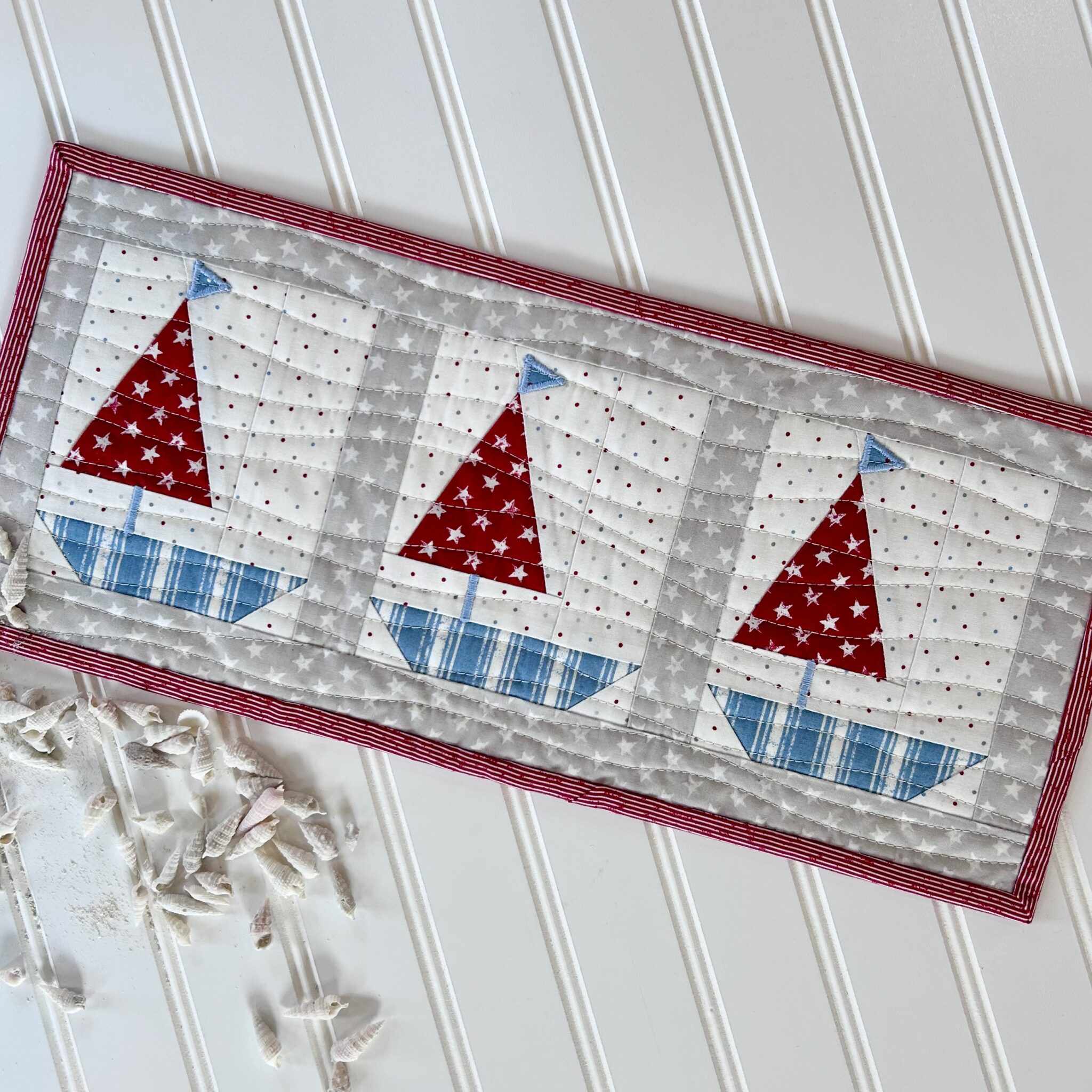 Sailing Quilt, Table Runner, Mug Rug and More - Free Pattern! - Sulky