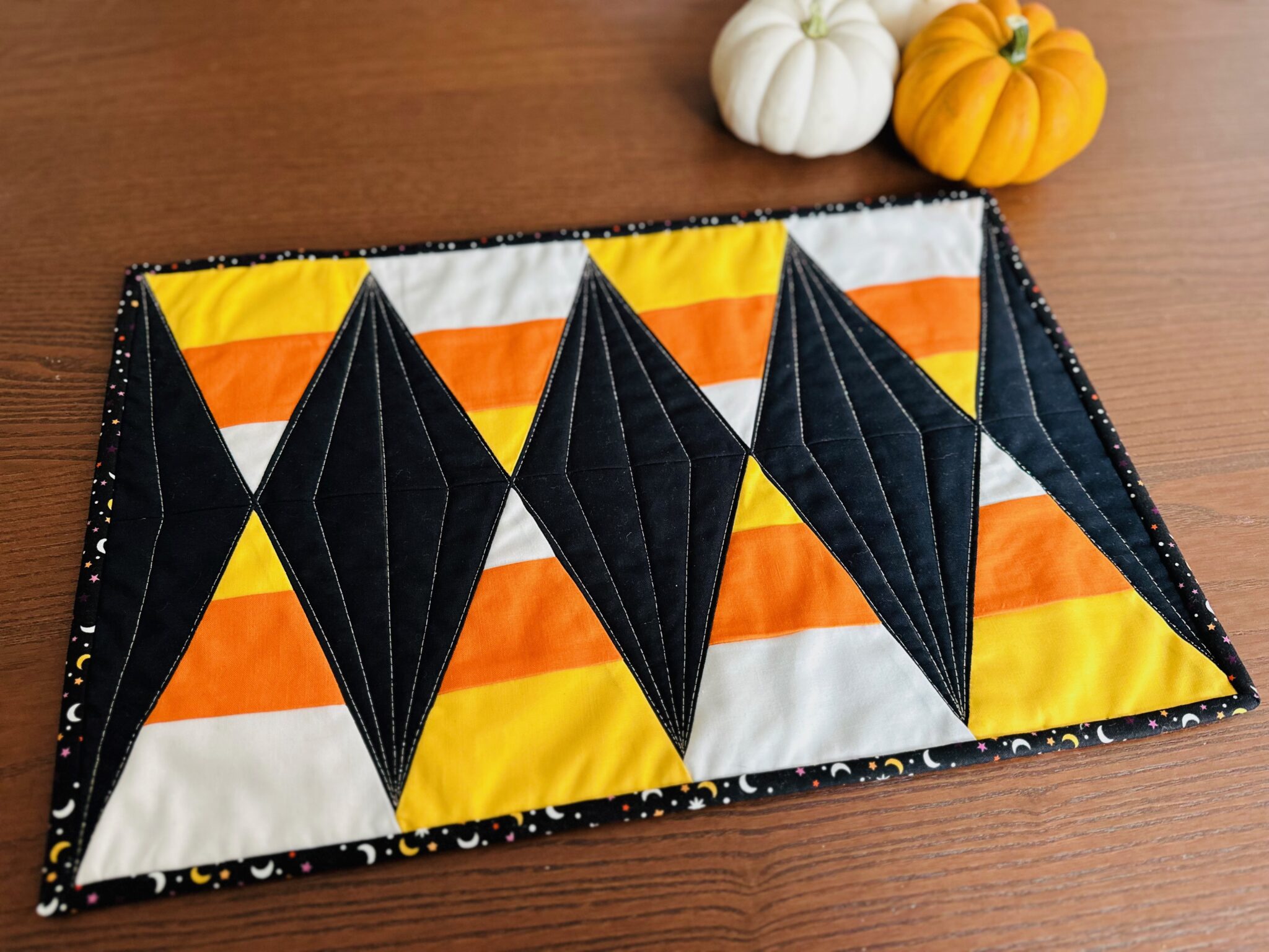 Pieced Candy Corn Place Mats to Sew - Sulky