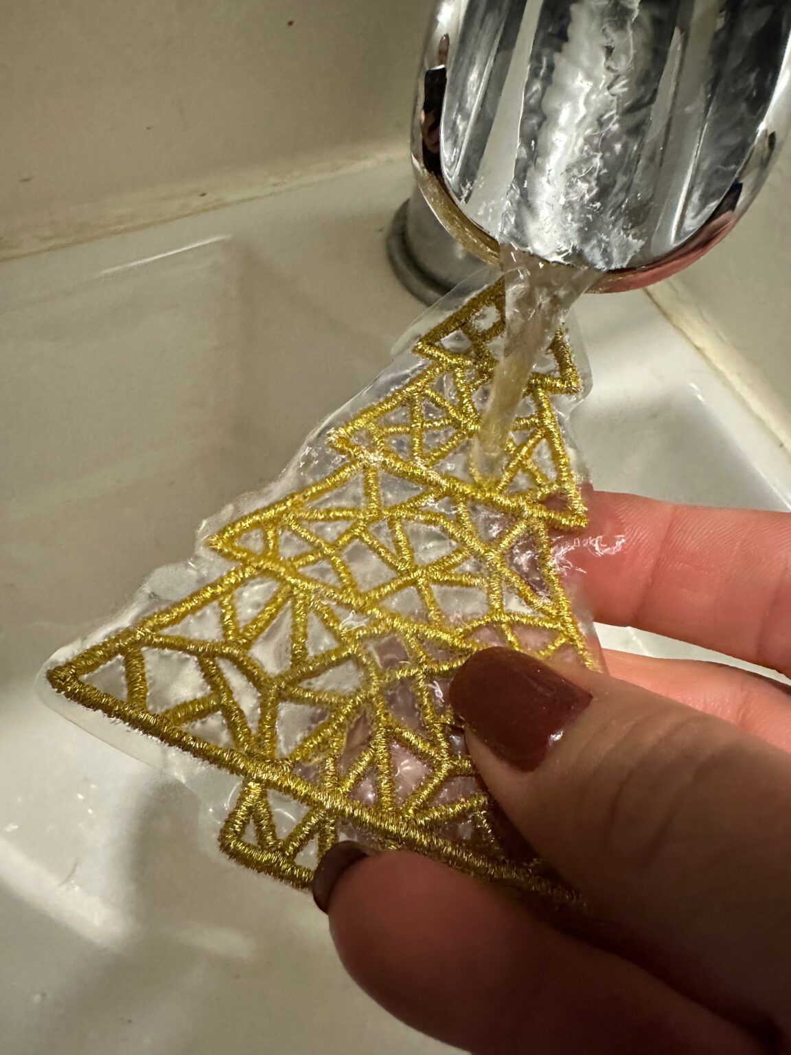 rinsing away stabilizer beyond metallic freestanding lace - Sulky