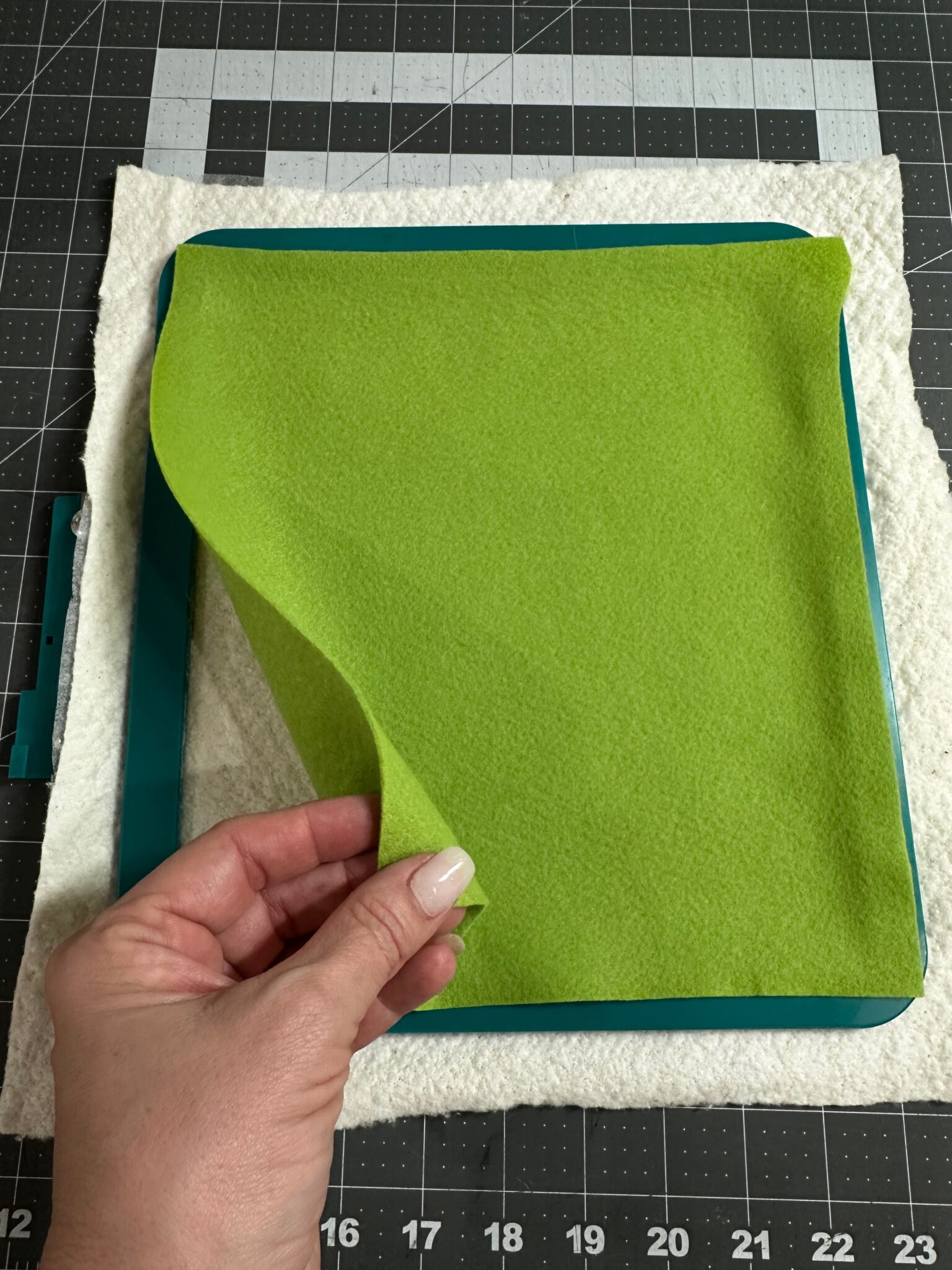 Quilted Welcome Sign with Machine Embroidery - Sulky